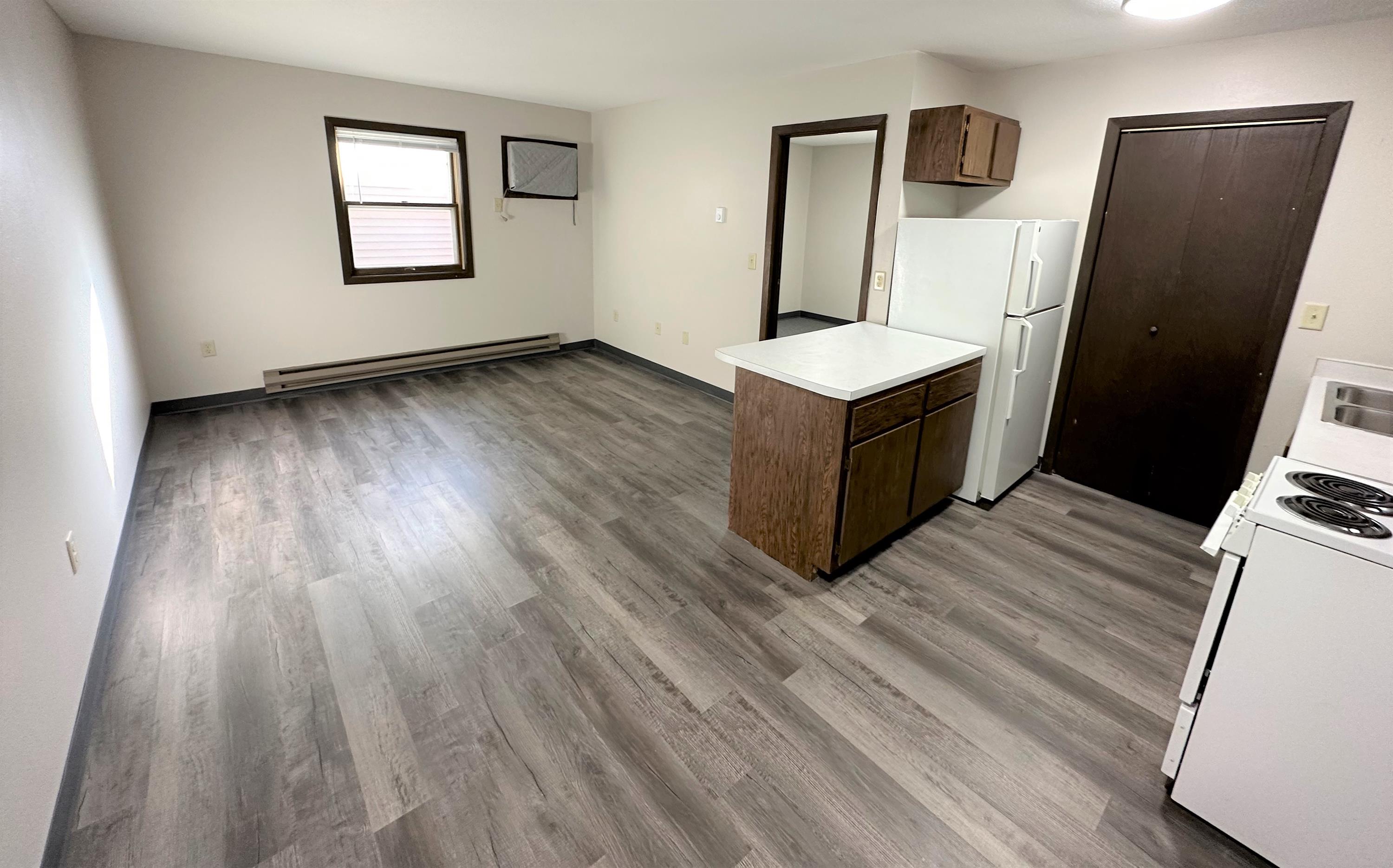 Home [plazarentalsllp.managebuilding.com]