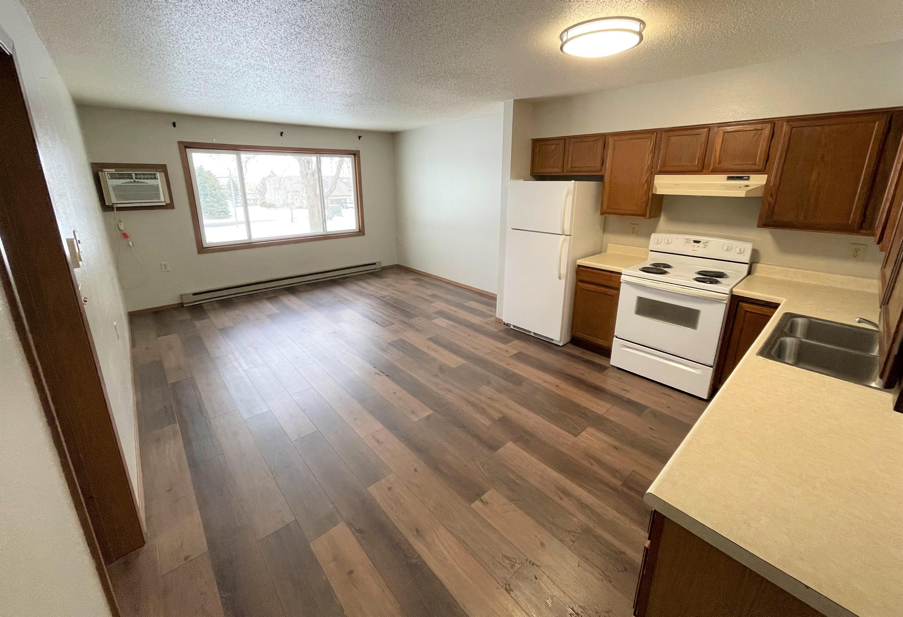 Home [plazarentalsllp.managebuilding.com]